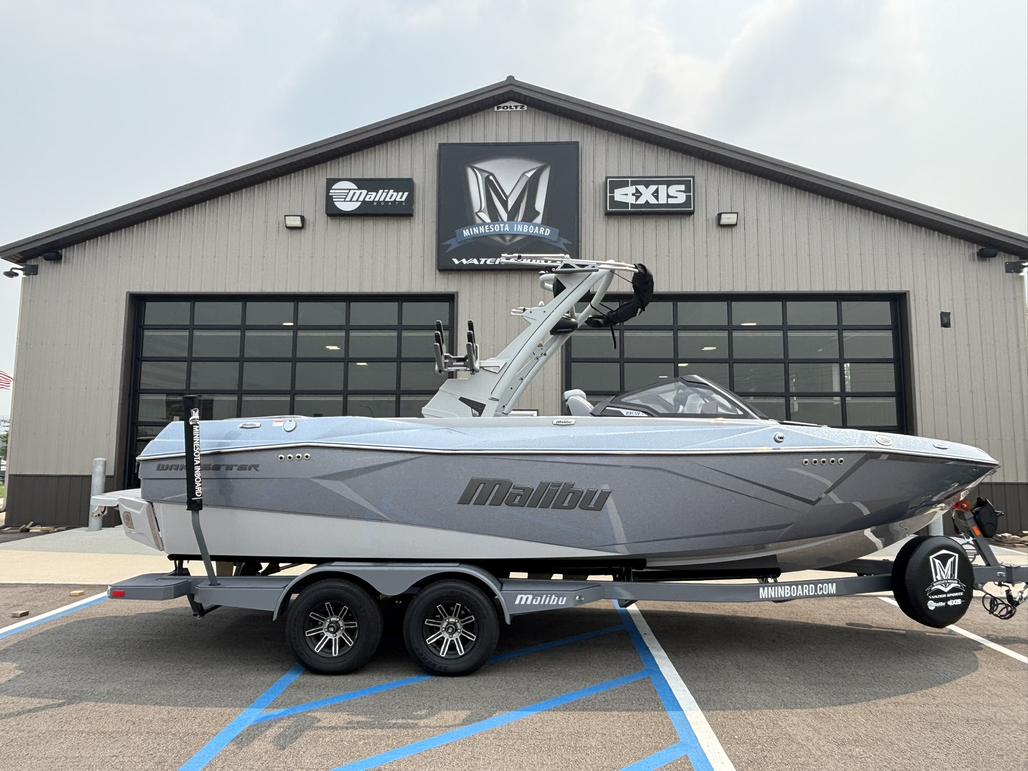 2025 Malibu Boats 23 LSV (New) #S8424 - Minnesota Inboard Water Sports